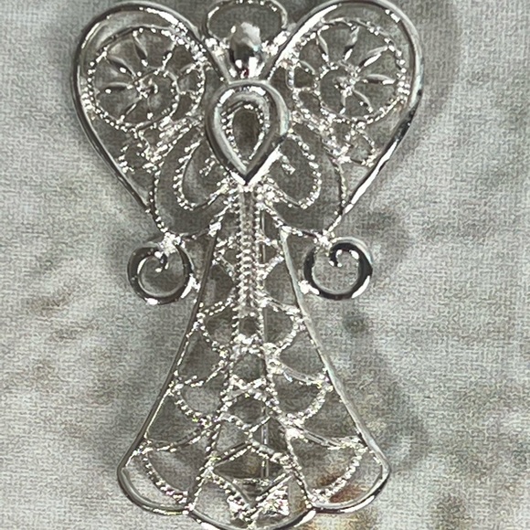 Jewelry | Vintage Angel Brooch Pin Silver Tone Collectible | Poshmark